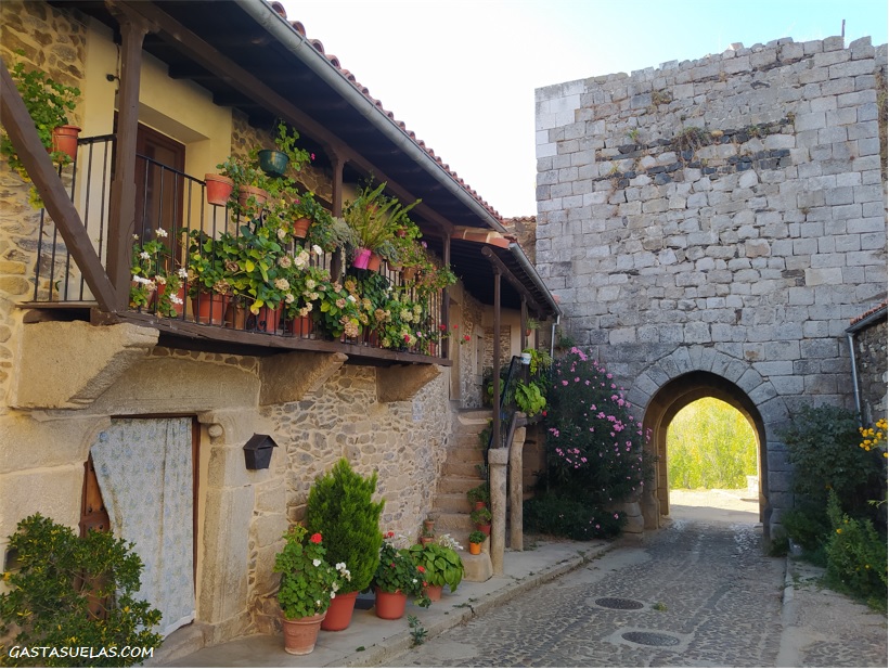 Qué ver en Monleón (Salamanca): Un pueblo con castillo y cantares ...